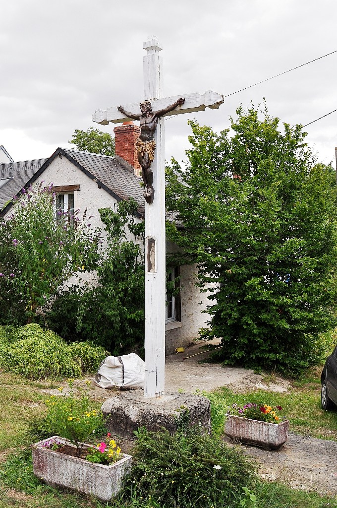 CROIX-ORATOIRE DE CARREFOURNANTEUIL58 BILLY-CHEVANNES 58031FRANCE